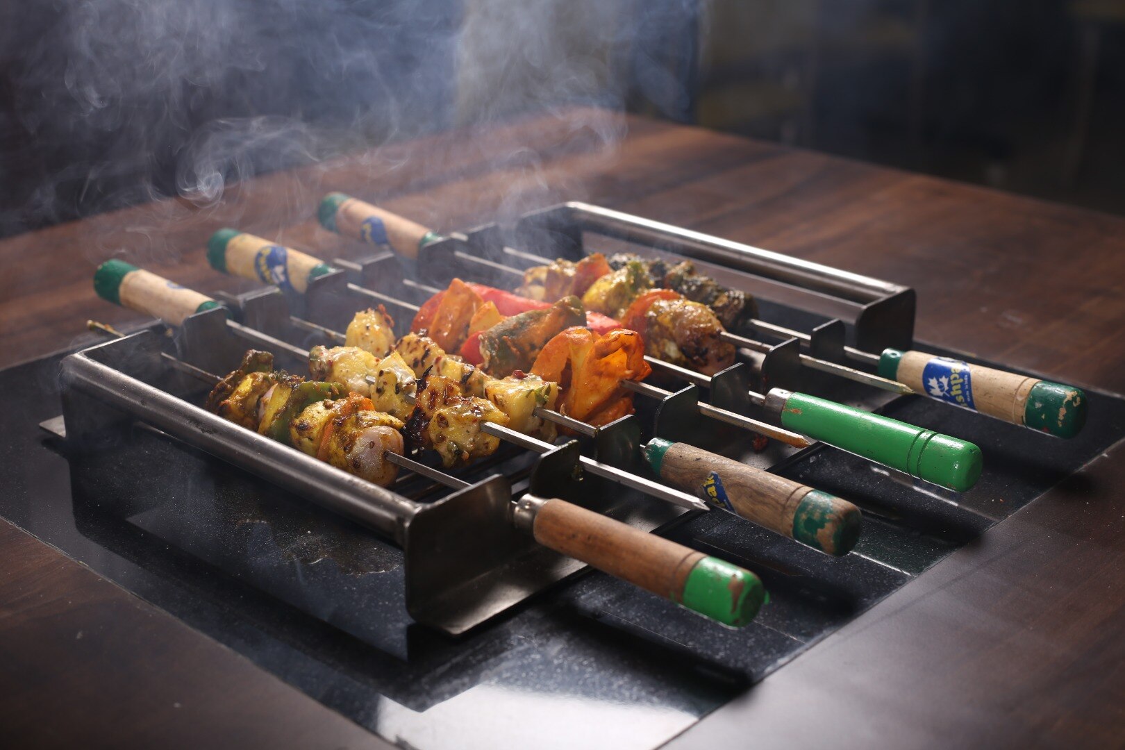 Barbeque Delight-07030197676 | Sanket's Barbeque DelightA unique 'do-it ...