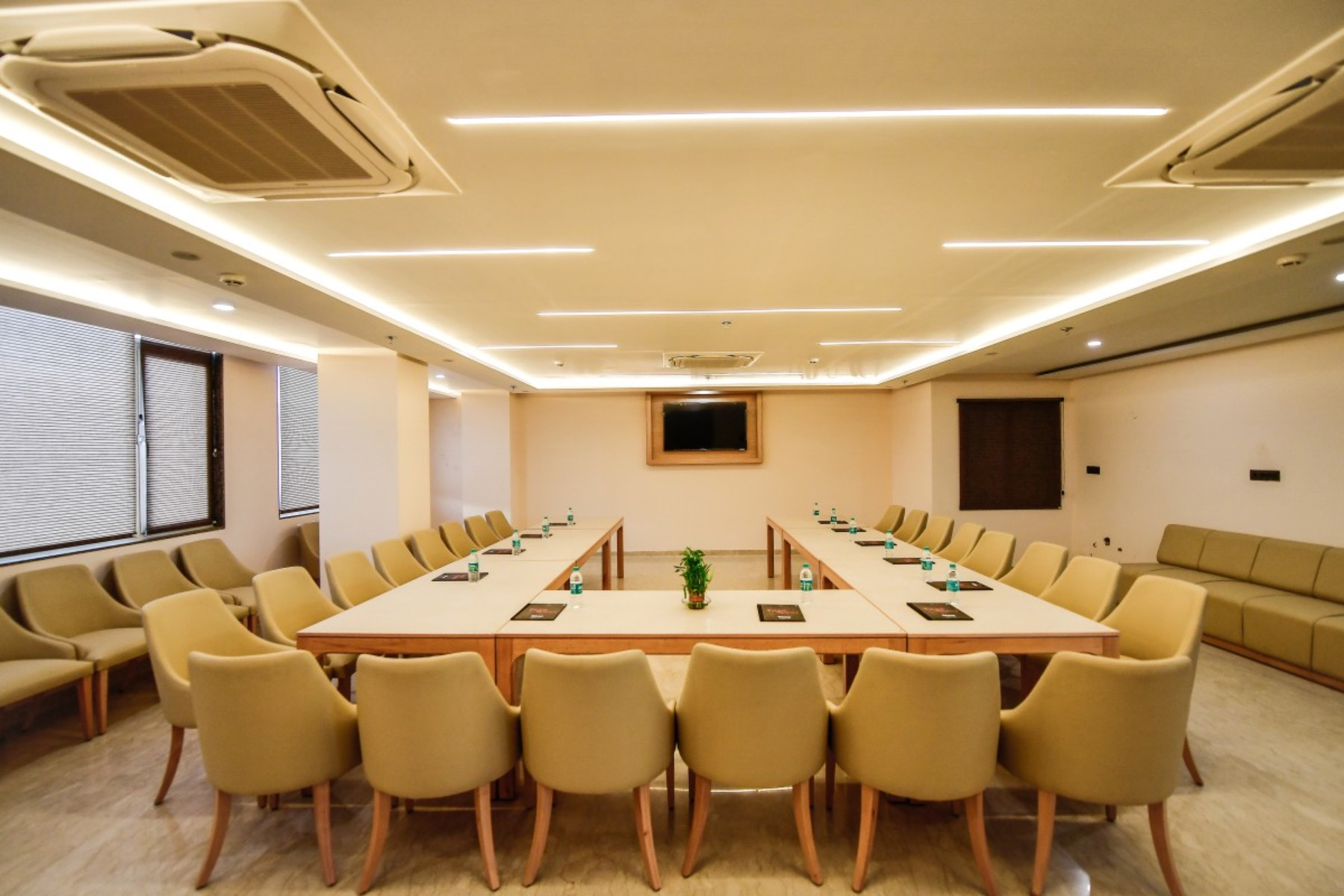 Hotel Palash Regency | Hotel Palash Regency is a family owned Luxury ...